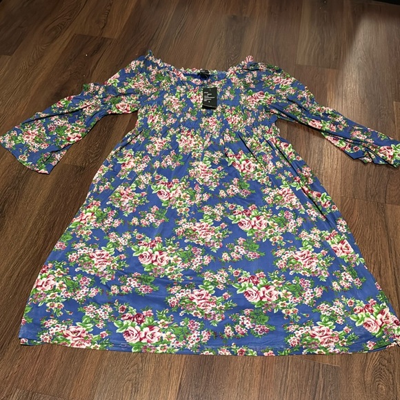 Robert Louis | Dresses | Robert Louis Floral Tropical Dress | Poshmark